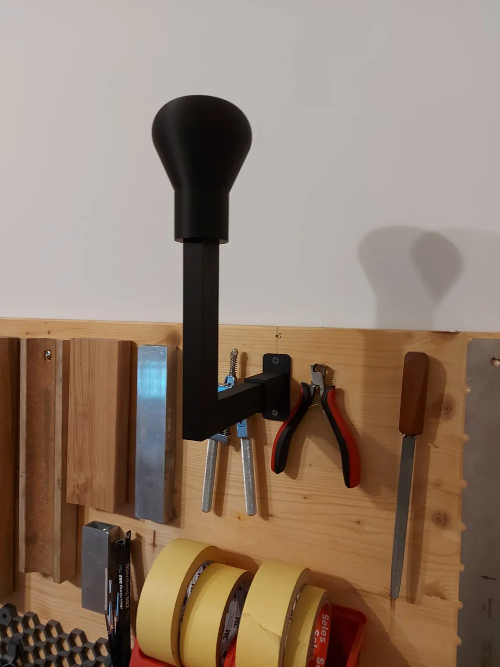 Helmet/Mask wall stand straight - Free 3D Print Model - MakerWorld