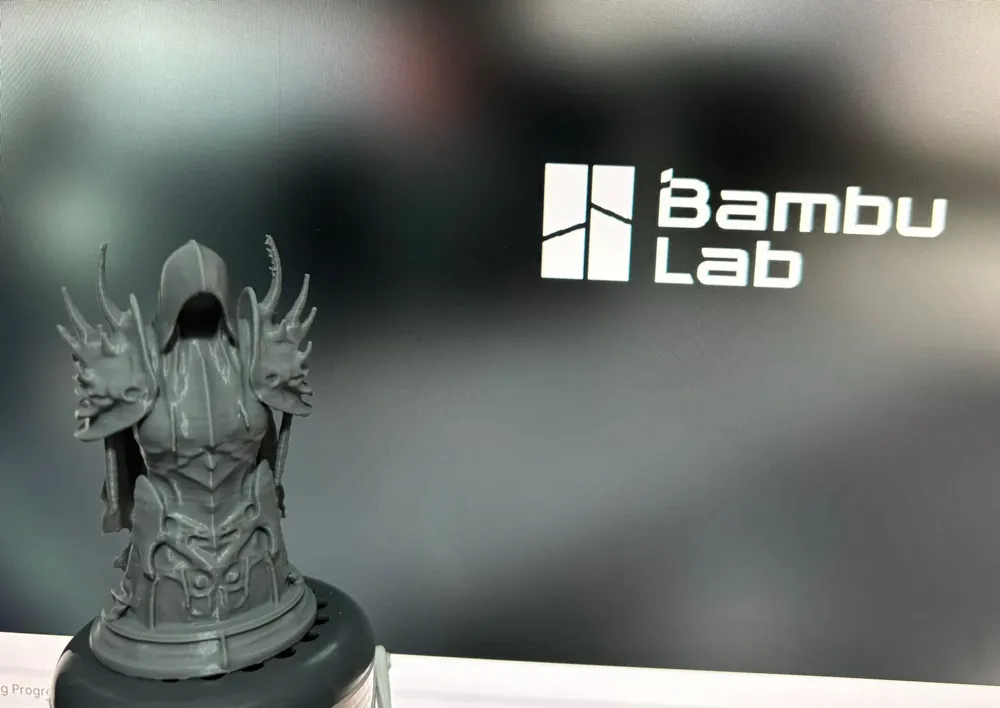 conjunto de armadura roja por orenlibane MakerWorld: Descarga Modelos ...