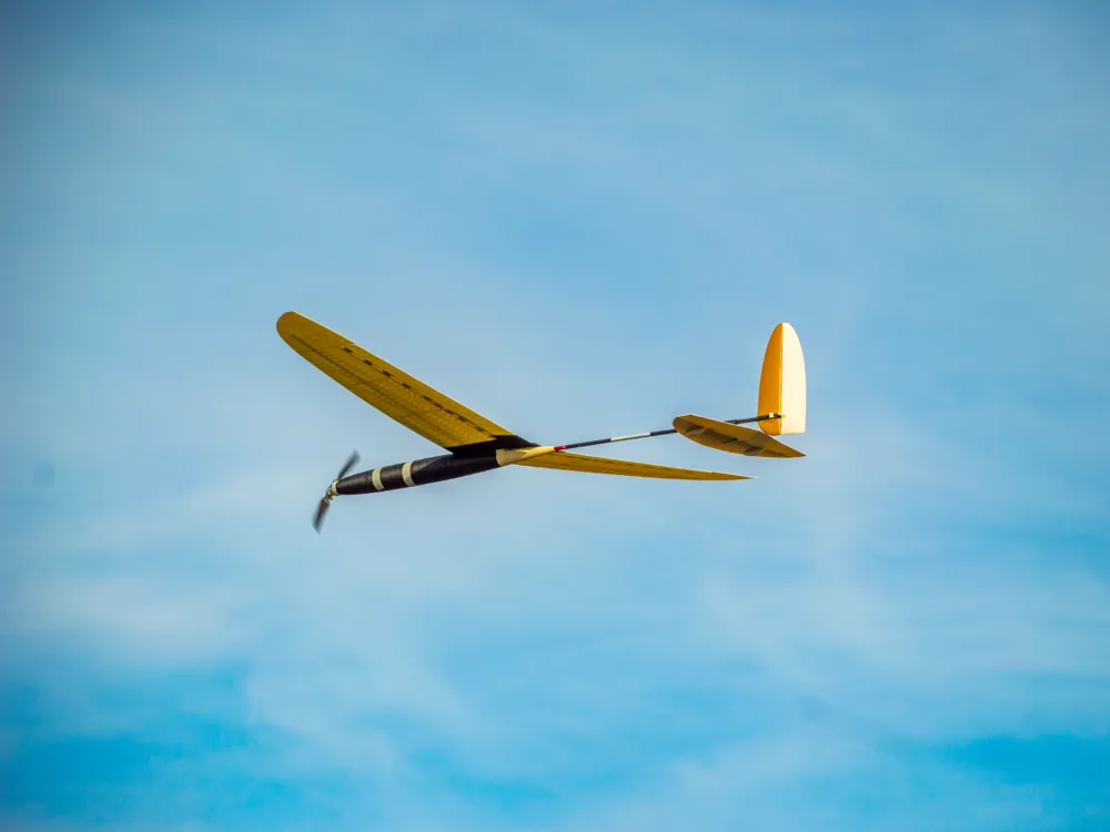 Planeador RC de alto rendimiento, F5k, estilo e-DLG, 1.5m por Jeb - Jet Research MakerWorld ...