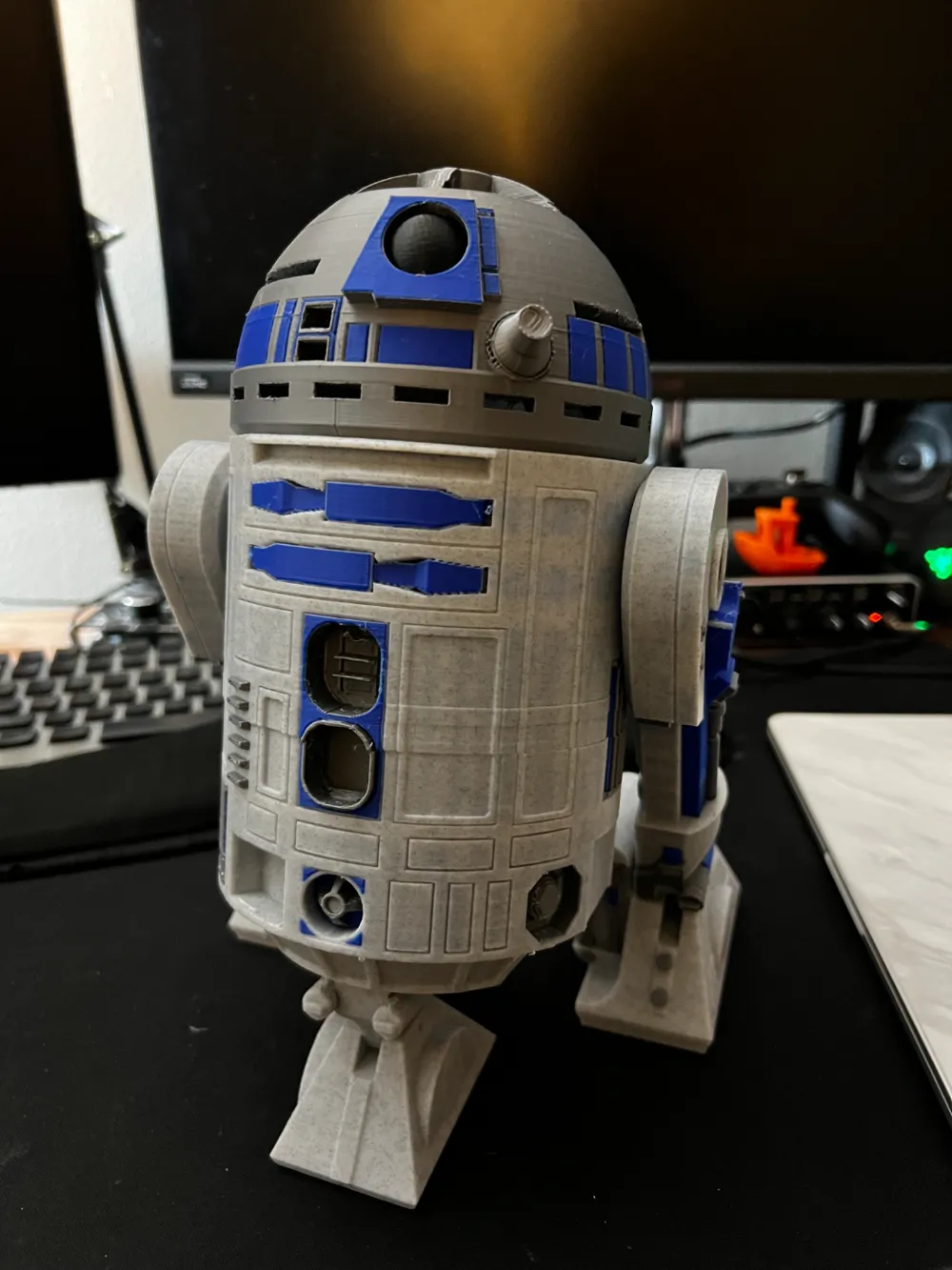 Base para Echo Dot 3 de R2D2 Remezclado por Josh Creek - MakerWorld
