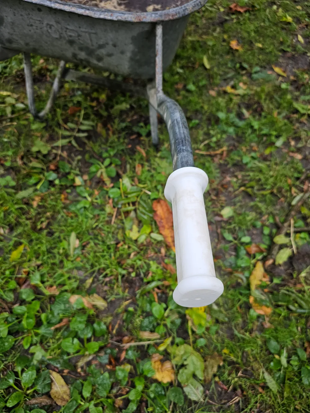 Wheelbarrow Handle Grips (e.g. Fort) 35,5mm x 20,5mm by maCyo42 ...