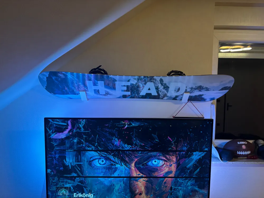 Snowboard Wallholder - Free 3D Print Model - MakerWorld