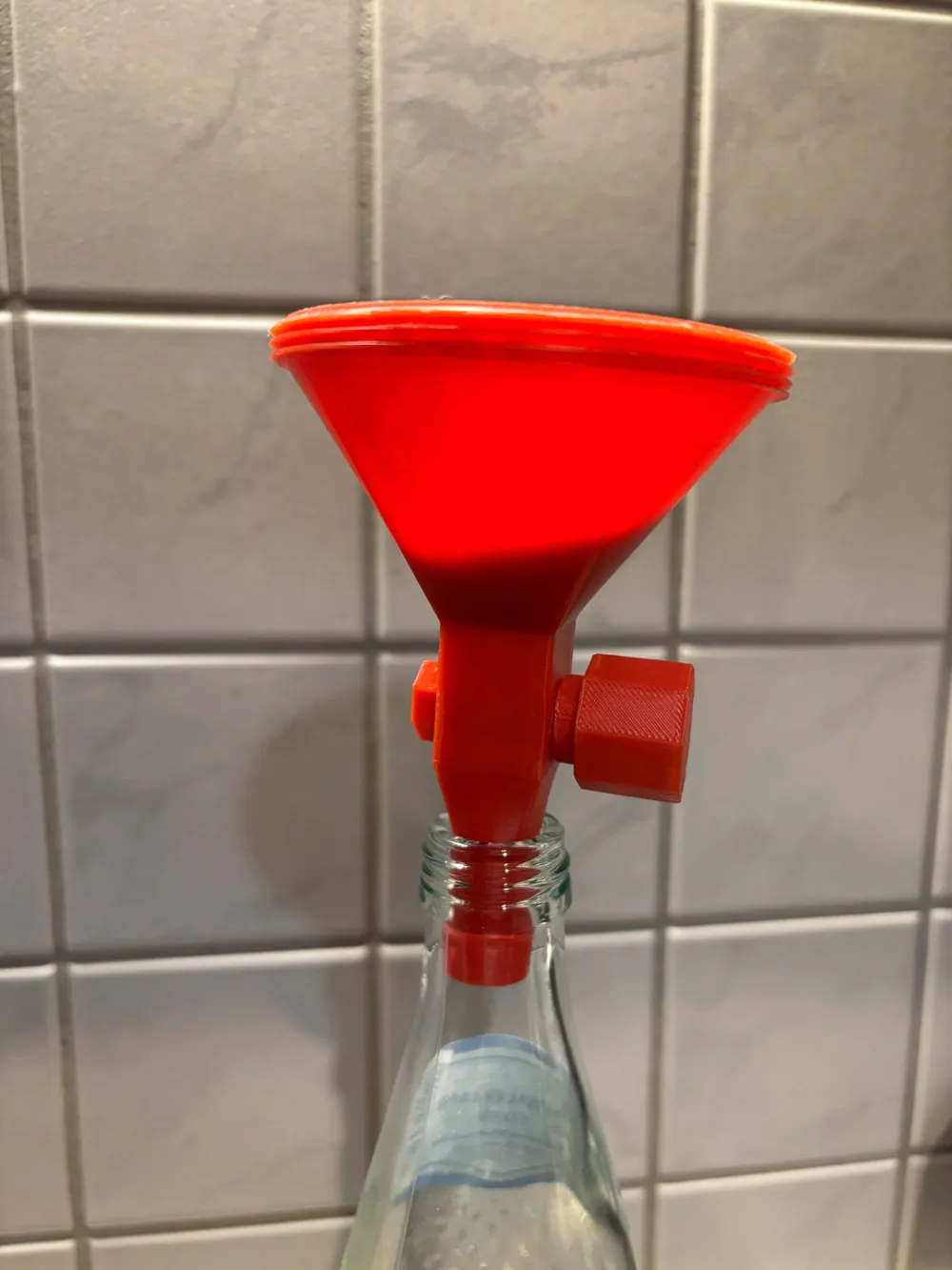 Funnel with Dosing Wheel for Powder - Free 3D Print Model - MakerWorld