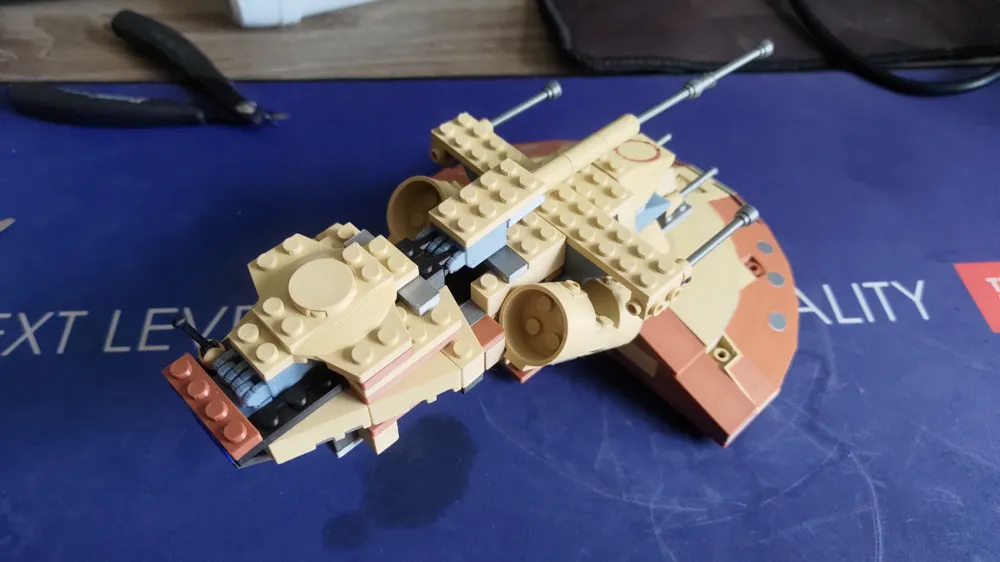 Star Wars brick Trade Federation AAT 7155 by Antonín Ušelík - MakerWorld