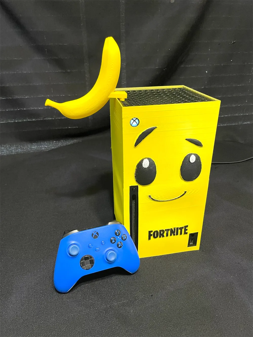 Fortnite Peely Xbox Console Cover by Major League Mods MakerWorld ...