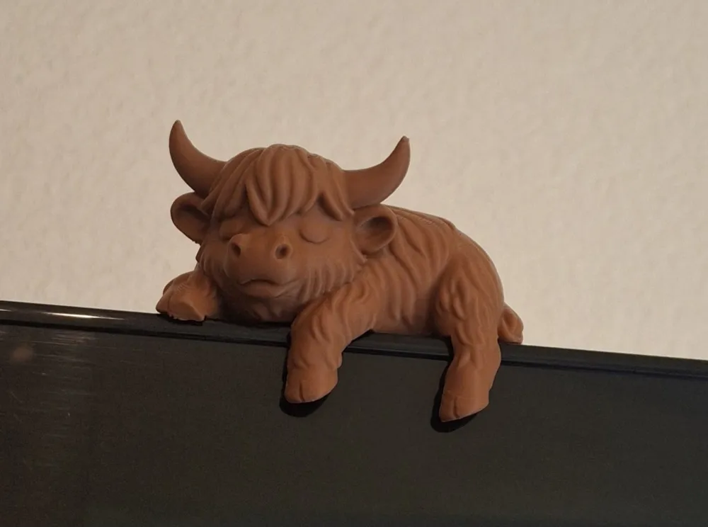Sleeping Highland Cow Monitor Buddy - Free 3D Print Model - MakerWorld