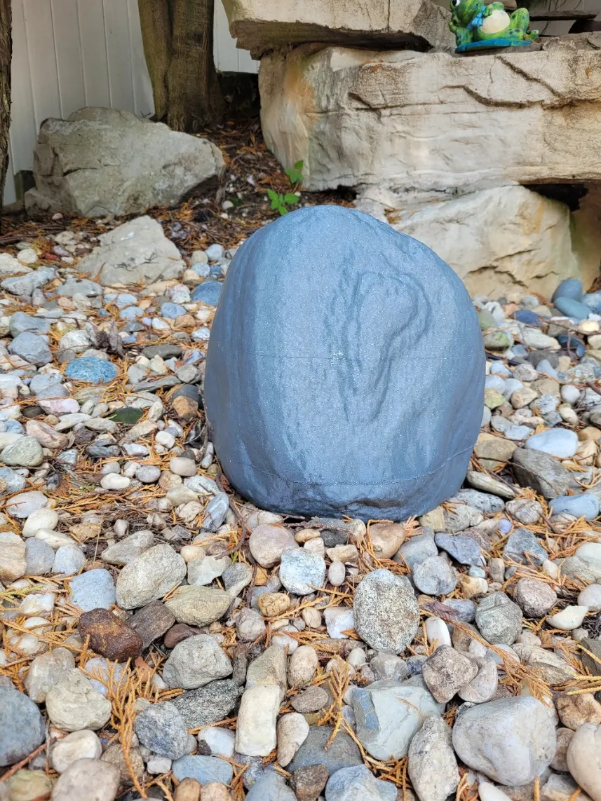 River Rock Outlet Cover by Aerobiter MakerWorld: Download Free 3D Models