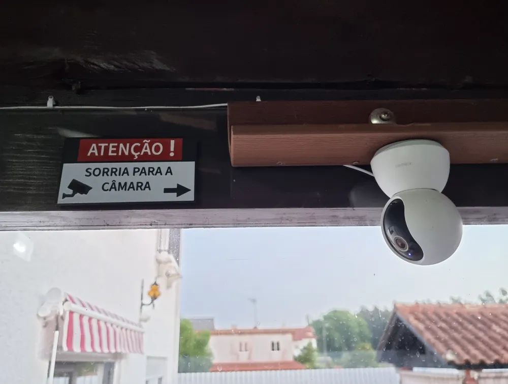 Smile to the Camera Sign in EN/PT by LCruz3DMakerWorld: Download Free ...