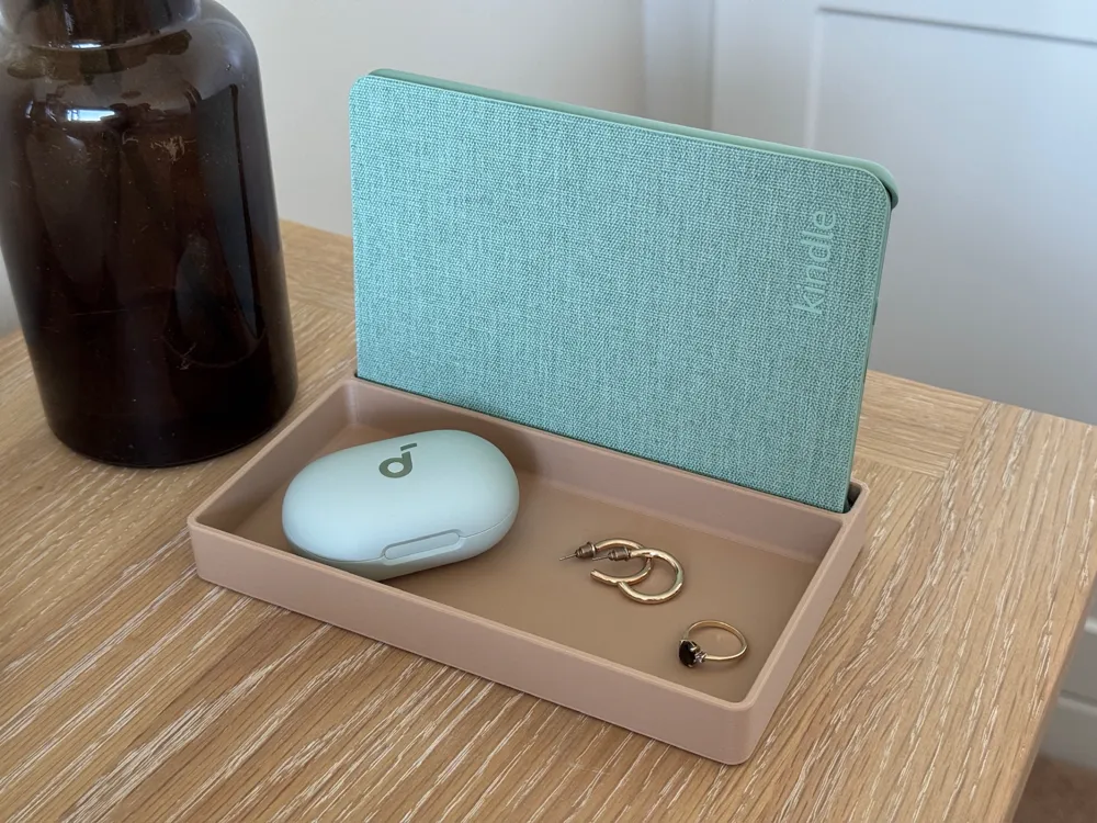 Kindle Bedside Orgainser/Catch All by KYBR CreationsMakerWorld ...