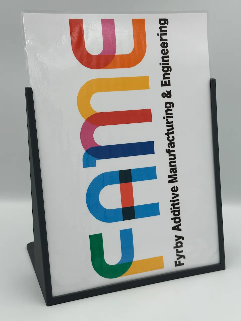 Vertical Stand For Laminated A4 Paper by Fryby Additive - MakerWorld