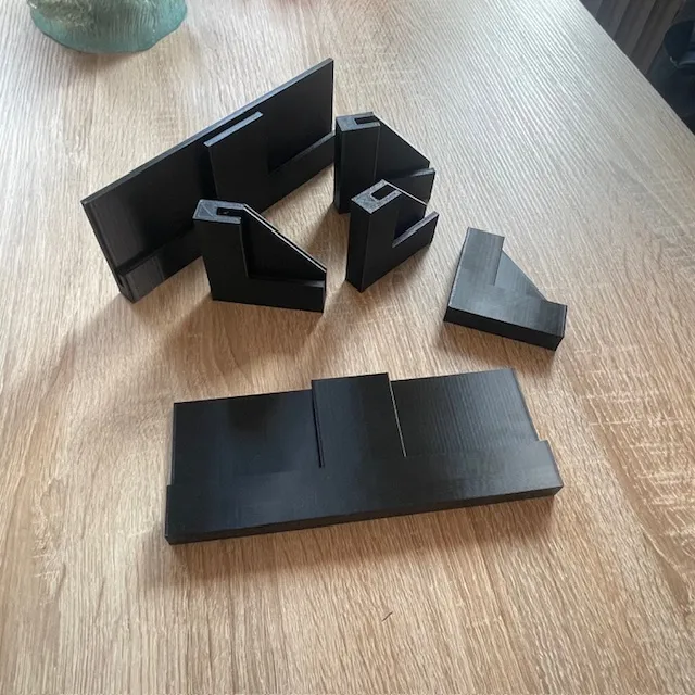 Foldable solar panel edge protection stiffener by Heiko_Hoffmann2000 ...