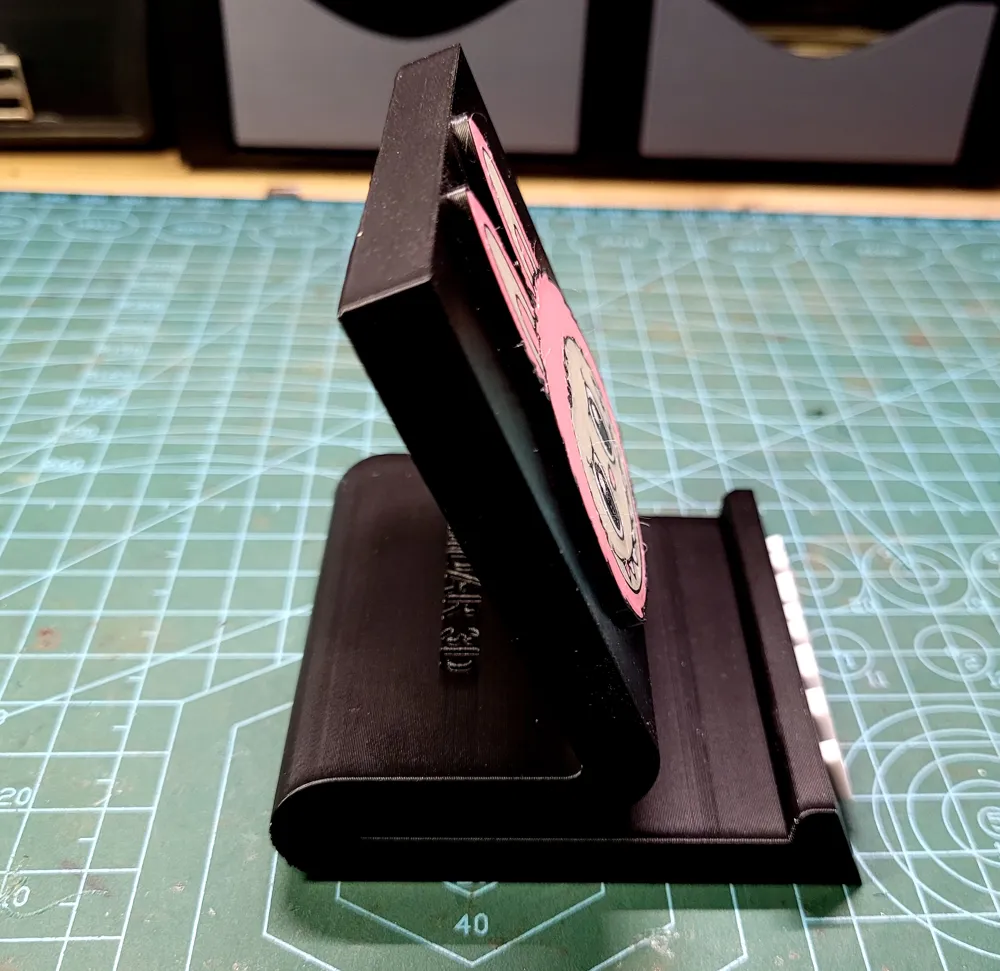 Labubu Phone Stand with parametric colors and text - Free 3D Print ...