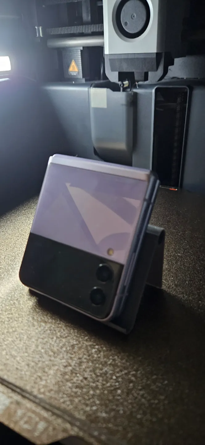 Simple small phone stand by Simple£D - MakerWorld
