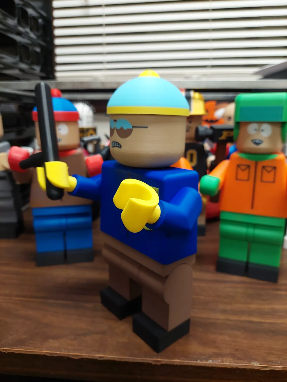 BIG BRICK CARTMAN COP by masterofall6MakerWorld: Download Free 3D Models