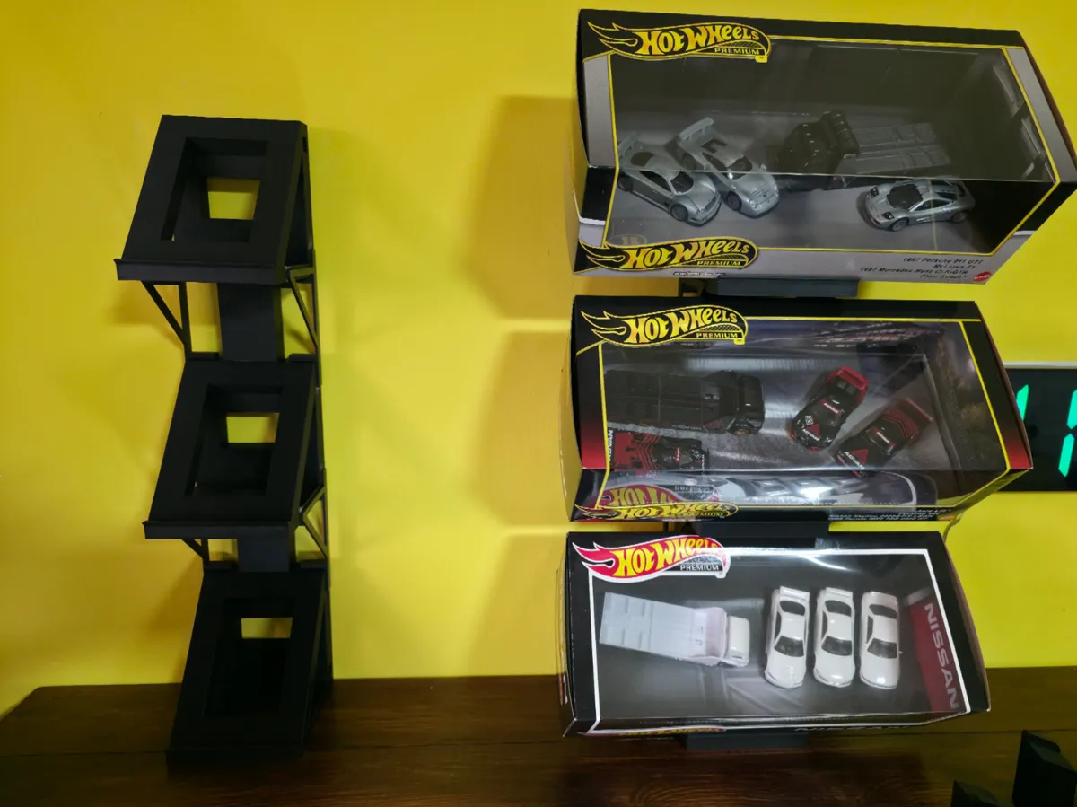 Hot Wheels Premium diorama stand - Free 3D Print Model - MakerWorld