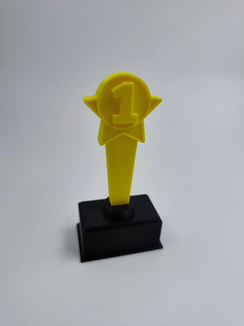 Mini Trophies Set – 1st 2nd 3rd Place Awards - MakerWorld 3D Model | 3Drop