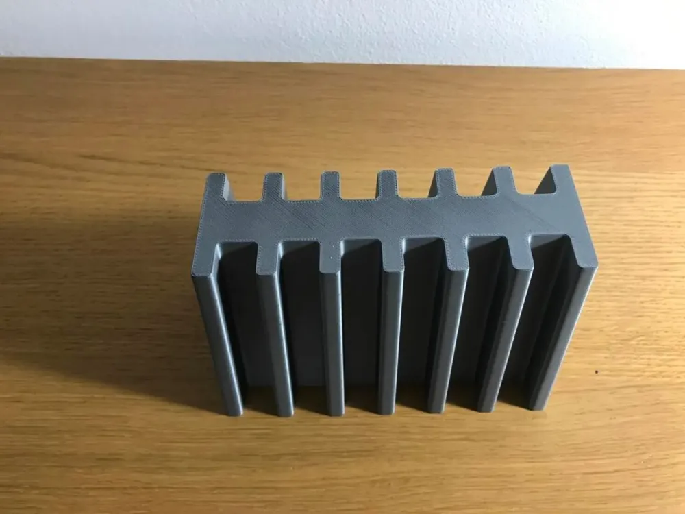 porta pinze / plier tool holder vase mode by Eden-LAB - MakerWorld