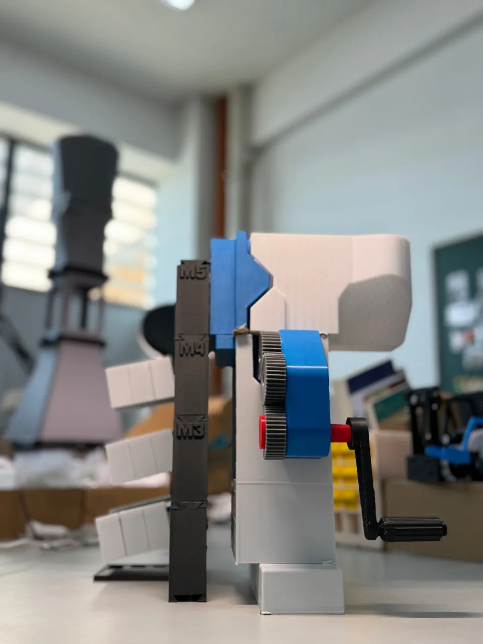 Modular Bolt & Screw Sorter (Manual Lifter Module) by TopPumpkin ...