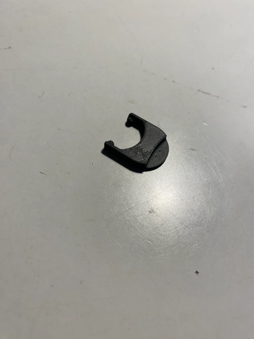 Kitchen's extractor hood lock by Kusaie - MakerWorld
