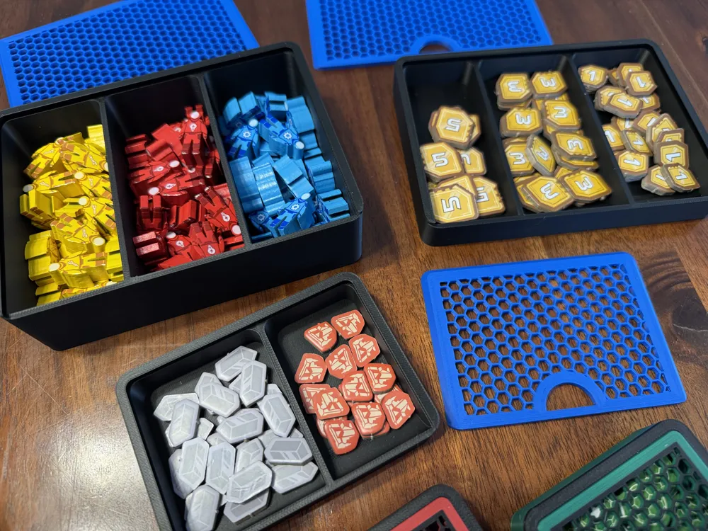 Shackleton Base Insert / Organizer by Jerald MakerWorld: Download Free ...