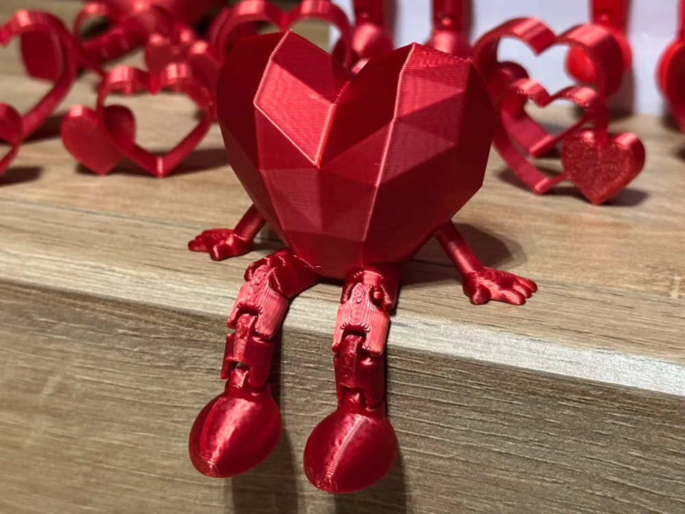 Articulated Heart v4 - Valentine's Day - Free 3D Print Model - MakerWorld