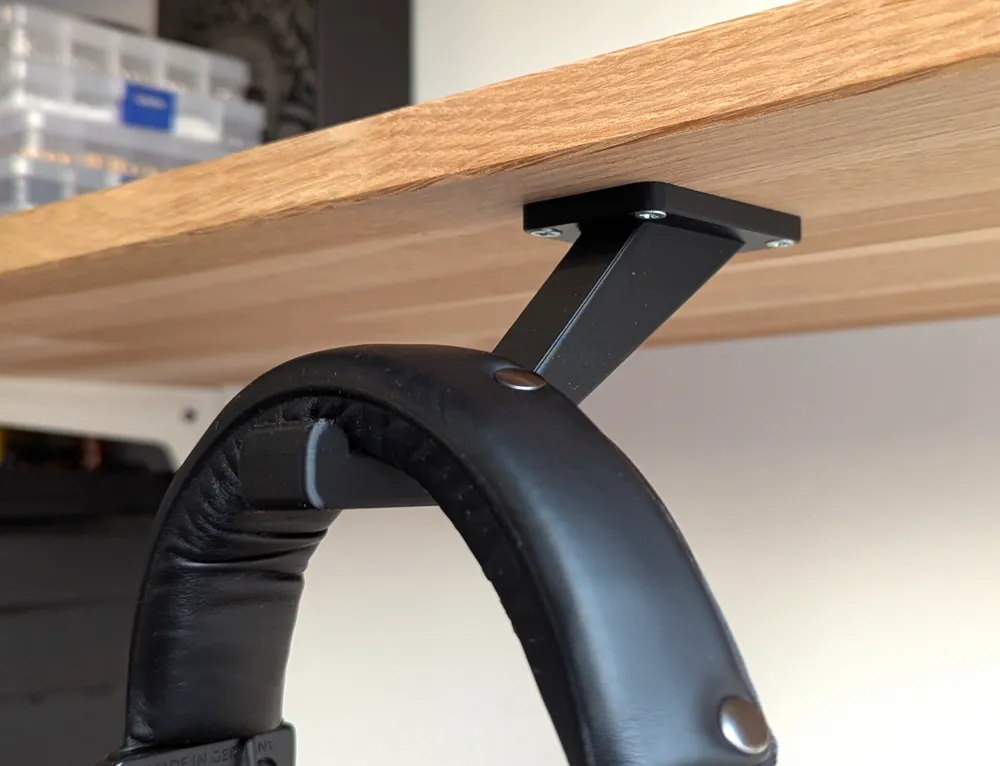 Headset Holder by Royal with Cheese MakerWorld: Download Free 3D Models