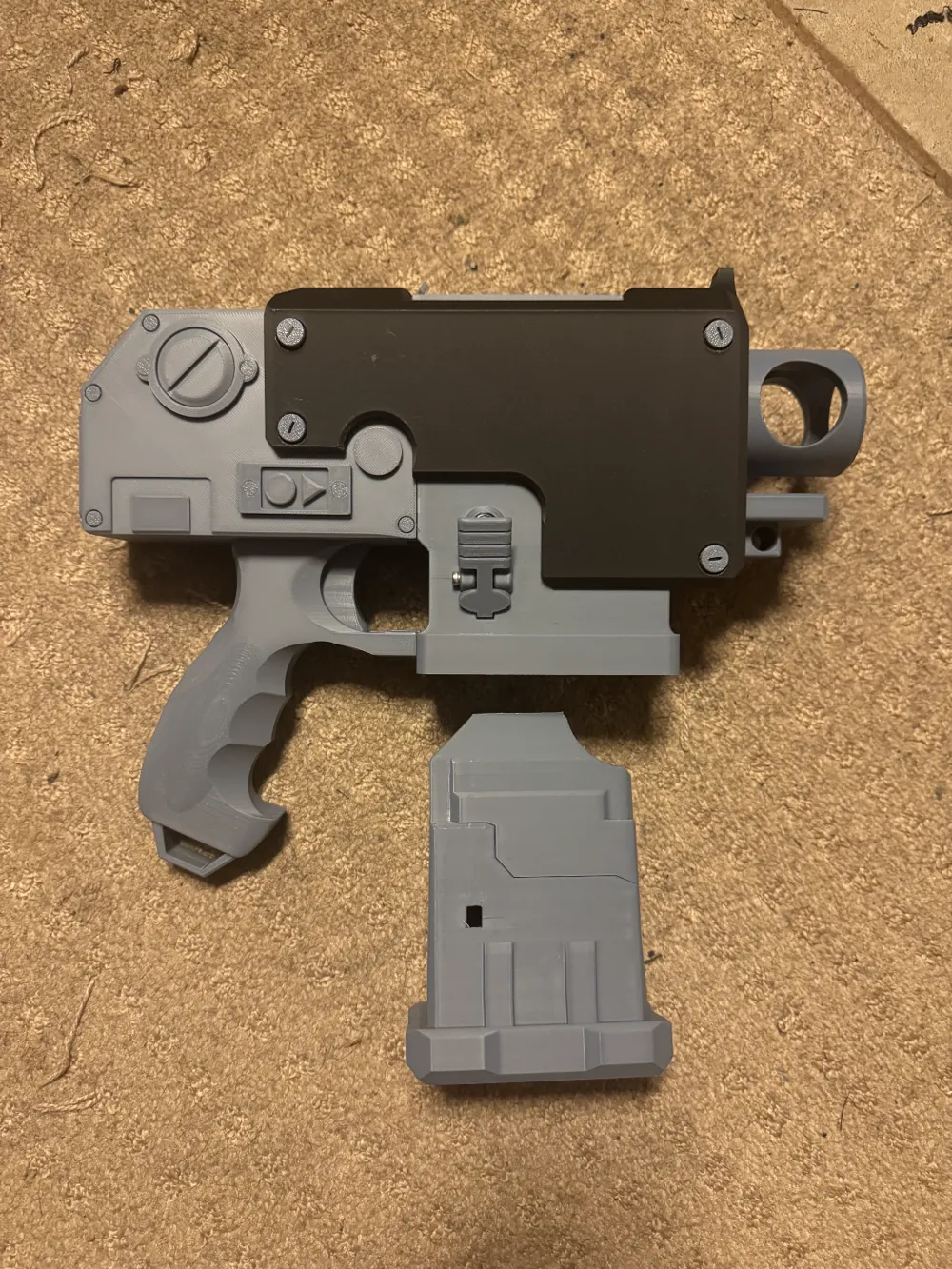 WH40K Bolt Pistol - Free 3D Print Model - MakerWorld