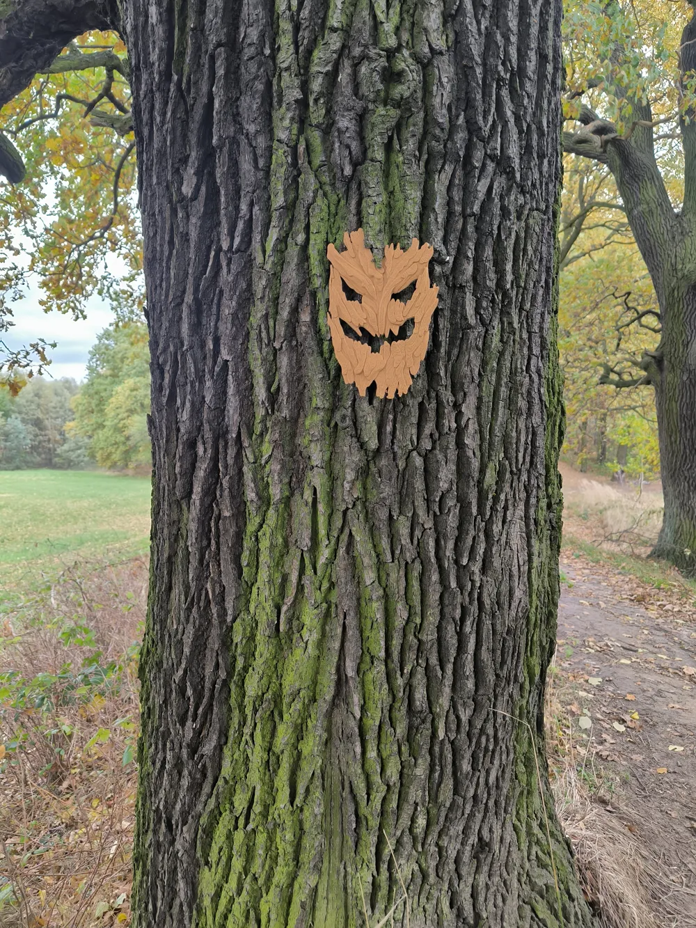 Scary Tree Face - Free 3D Print Model - MakerWorld