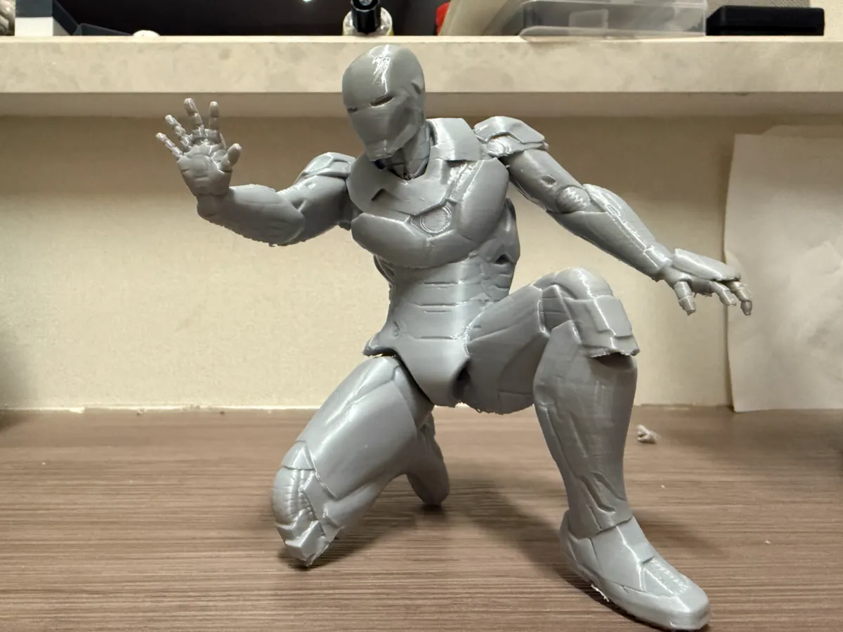 Iron Man: Handkanone feuert – Kostenloses 3D-Druckmodell – MakerWorld