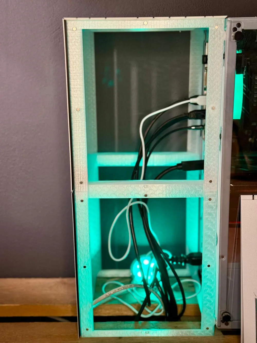 PC Rear Cover by Animus MakerWorld: Download Free 3D Models