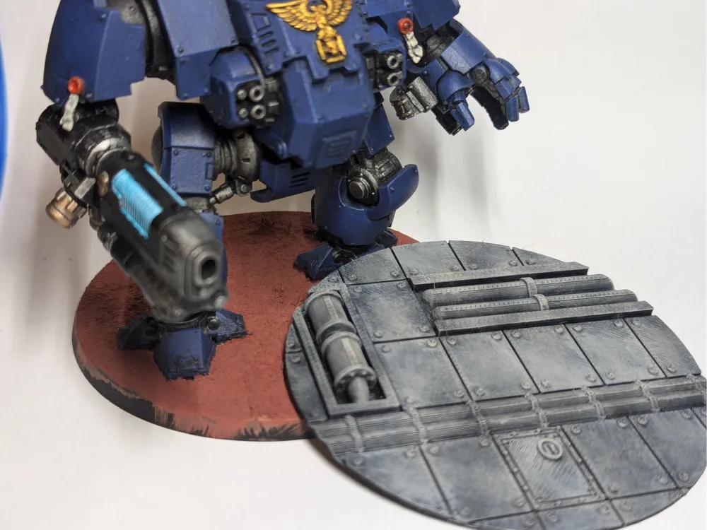 Base Topper 90mm Industrial Style 40k Dreadnought by DaChemika ...