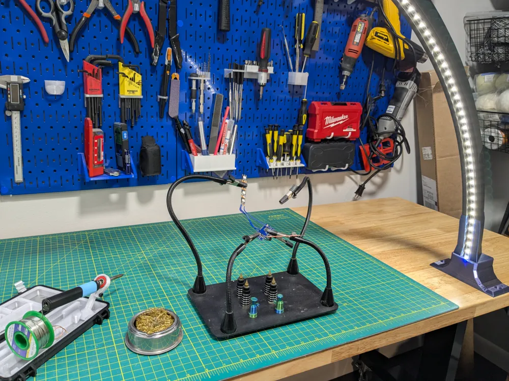 LED Arch Desk Light by Myst - MakerWorld