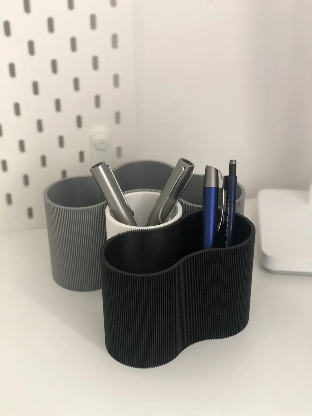 Modular Desk Organizer – Customizable Pen Holder by LayerFlow ...