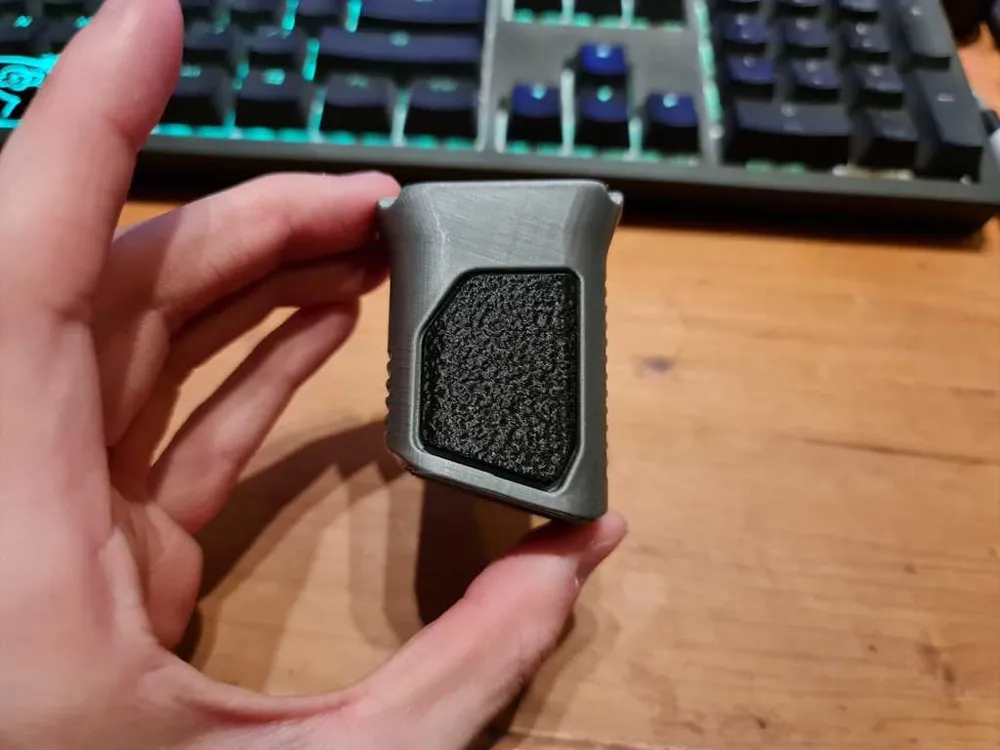 Angled Vertical Foregrip (M-Lok) - Free 3D Print Model - MakerWorld