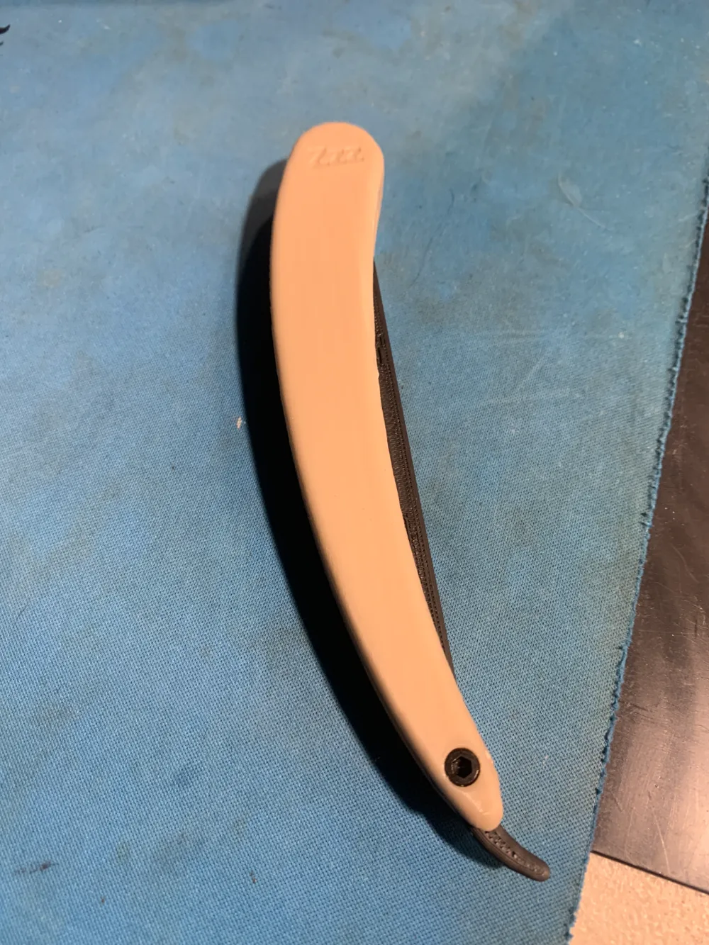 Straight Razor Prop - Handle & Blade by 6xg4vty98s - MakerWorld