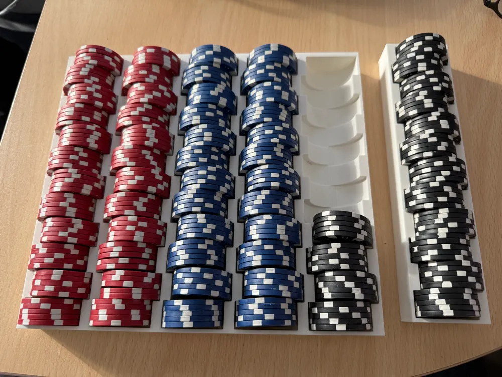 Poker chip holder for 40mm chips by Jonkheer - MakerWorld