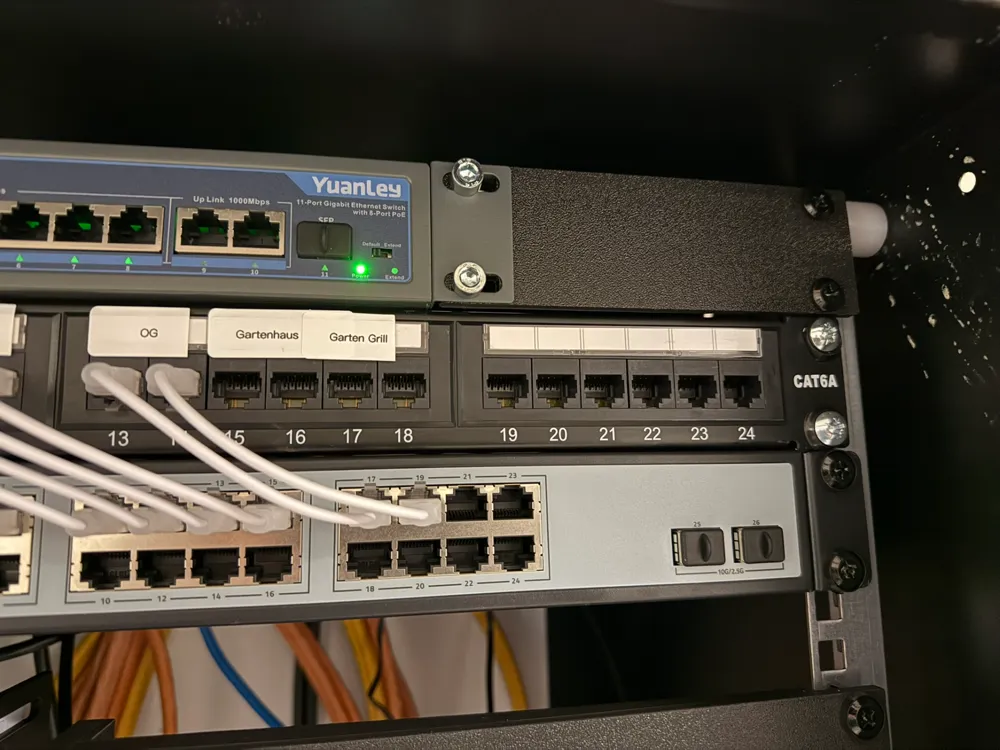 Rackmount adapter 10" to 19" by helmut MakerWorld: Download Free 3D Models