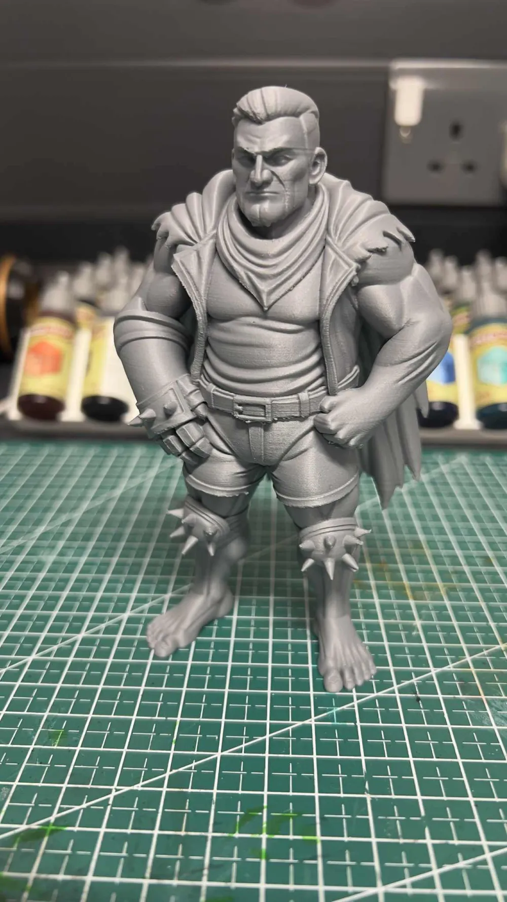 Carl - Dungeon Crawler Carl (Spiked Gauntlet) by Loligo MakerWorld: Download Free 3D Models