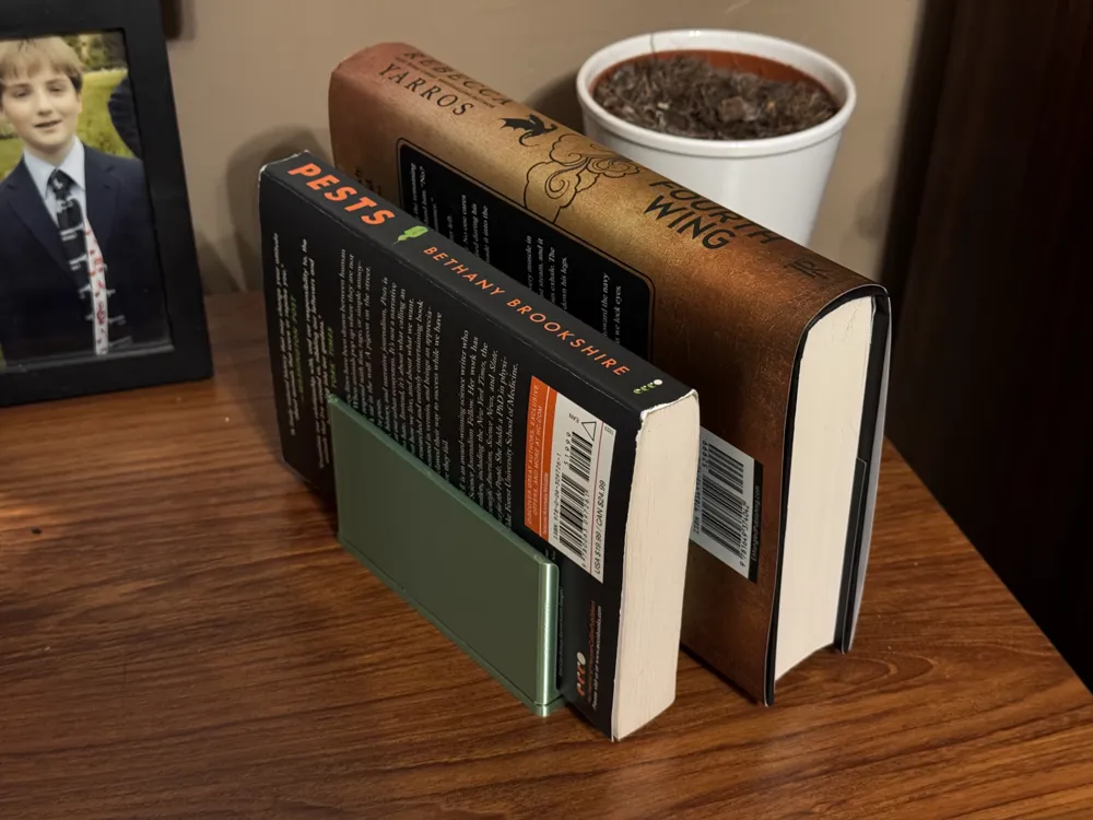 Gridfinity bedside book holder Remixed by Benz145 - MakerWorld