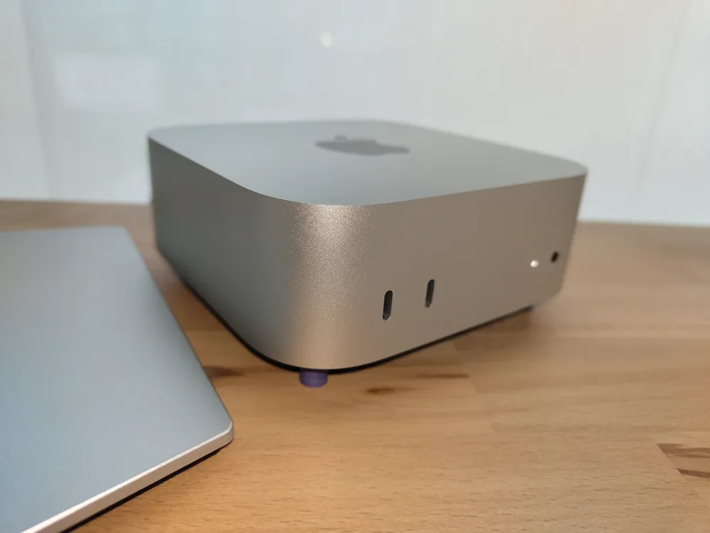 Base for Mac Mini M4 power on top press by sagat - MakerWorld