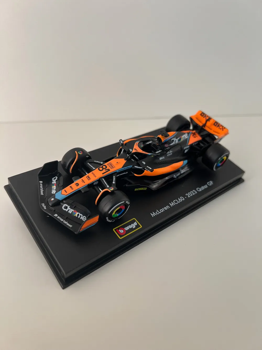 Display wedge for Bburago 1:43 scale F1 cars by bockensm - MakerWorld