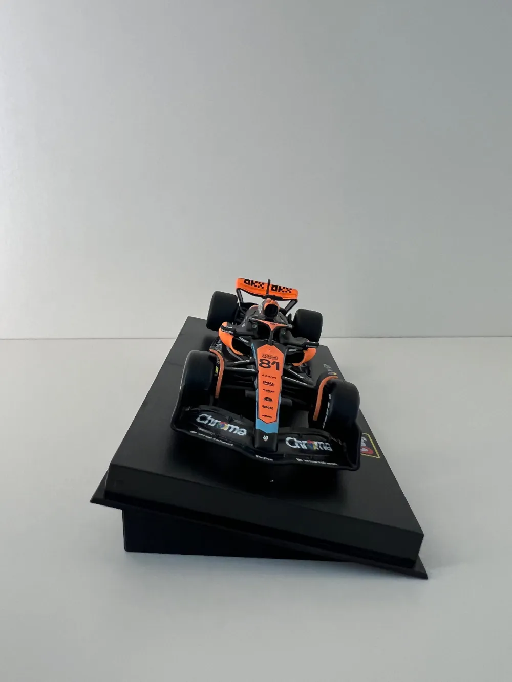 Display wedge for Bburago 1:43 scale F1 cars - Free 3D Print Model ...