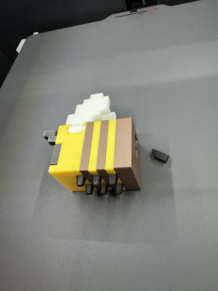 Modular Minecraft Bee – Print, Snap, Done! Remixed by Timbo McFly MakerWorld: Download Free 3D ...