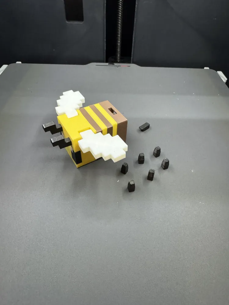 Modular Minecraft Bee – Print, Snap, Done! Remixed by Timbo McFly MakerWorld: Download Free 3D ...