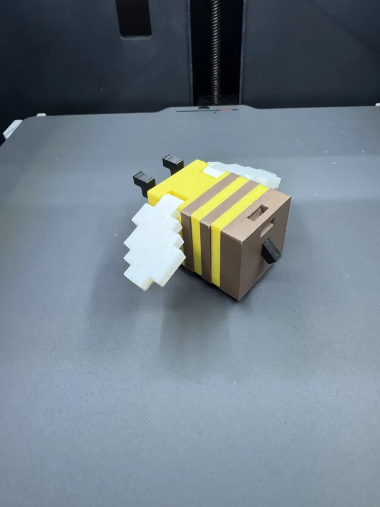 Modular Minecraft Bee – Print, Snap, Done! Remixed by Timbo McFly MakerWorld: Download Free 3D ...