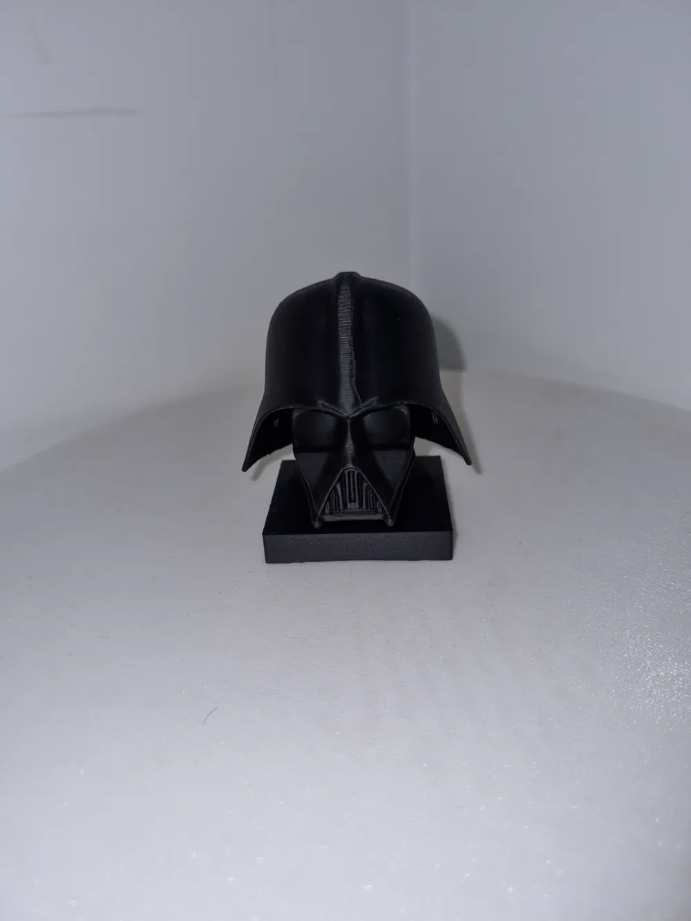 Darth Vader Bust by THOMSOH MakerWorld: Download Free 3D Models