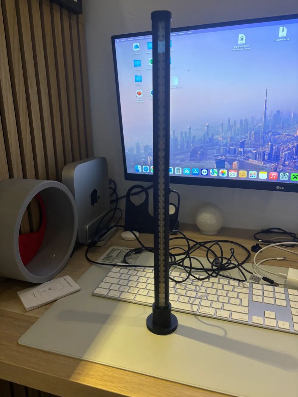 Monitor Light Vertical Stand by Luki_03 MakerWorld: Download Free 3D Models