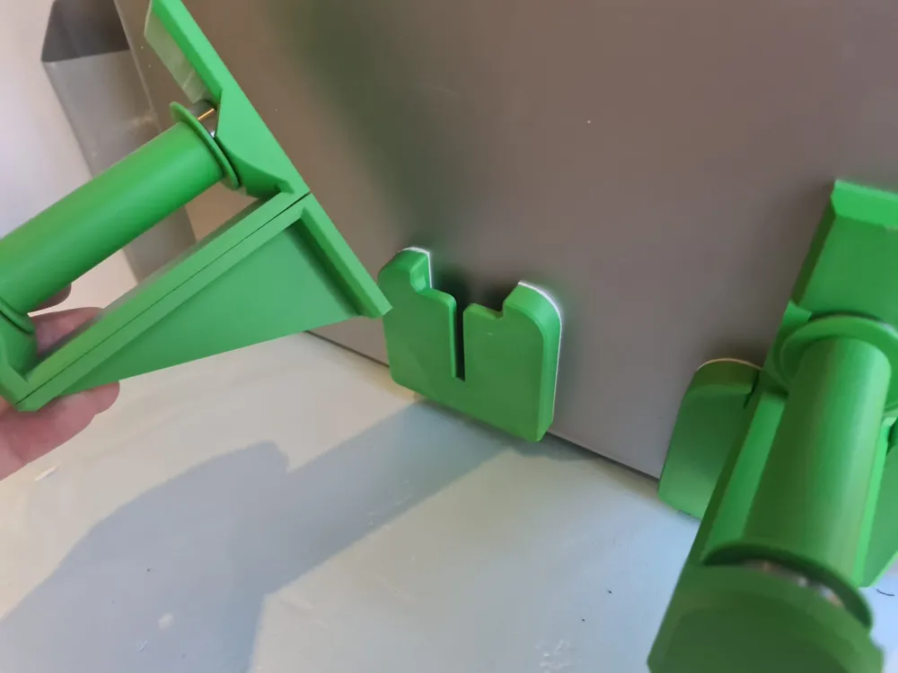 BAMBU LAB - Side Spool holder 来自 DIY Beyond 3D - MakerWorld