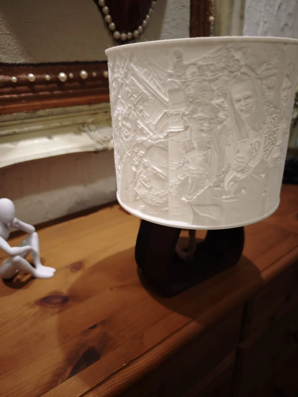 Base de Litofania para e27 e Fita de LED por Jumper MakerWorld: Baixe ...