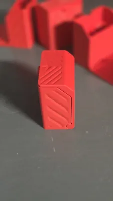 10ml Bottle Snap Box – Print-in-Place - Free 3D Print Model - MakerWorld